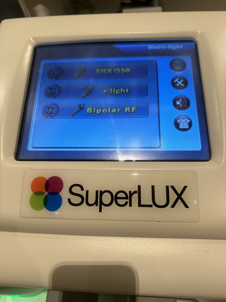 SUPERLUX – Medlaser – Pre-owned Aesthetic Devices Marketplace
