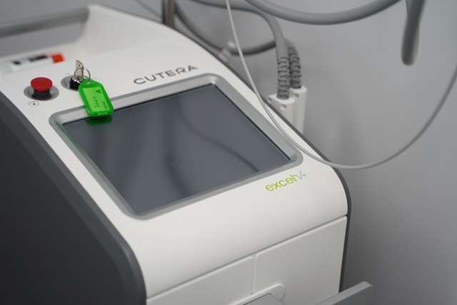 Cutera Excel V + laser with dermastat – Medlaser – Pre-owned Aesthetic ...